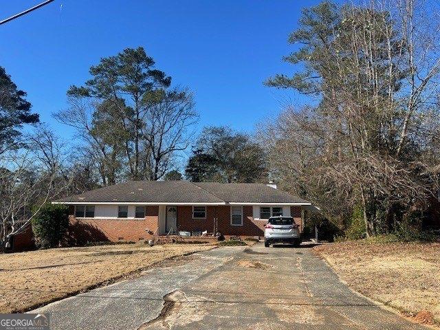 2418 Tredway Dr, Macon, GA 31211