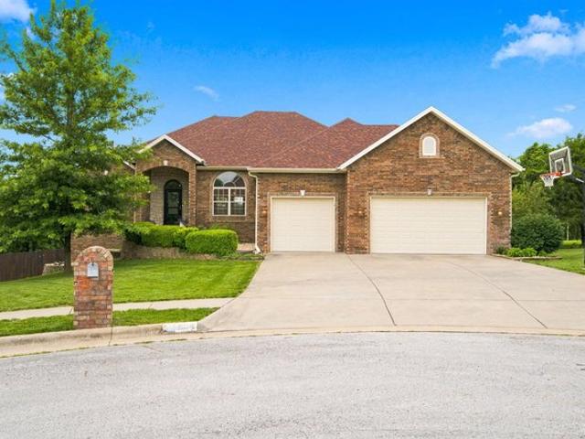 2418 W Crestwood St, Ozark, MO 65721