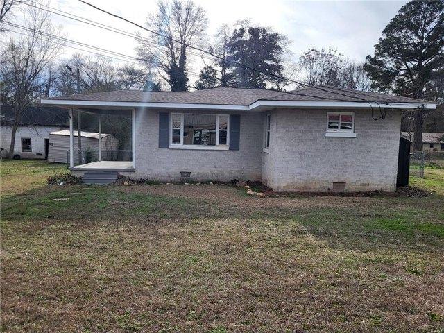 2418 26th Ave SW, Lanett, AL 36863