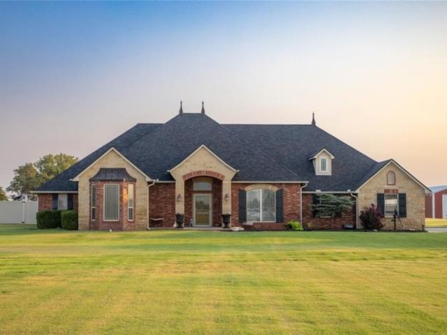 24191 E 996 Rd, Weatherford, OK 73096