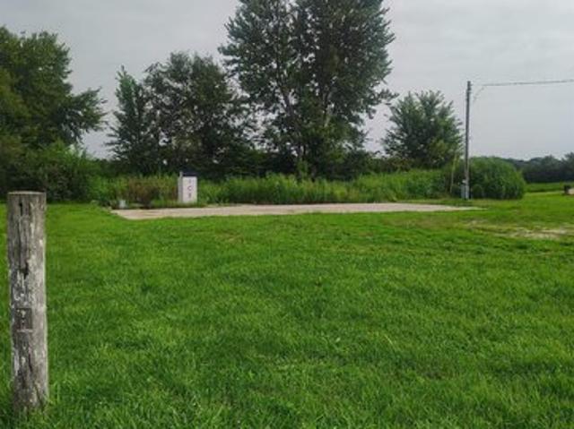 24196 E County Highway 27, Canton, IL 61520