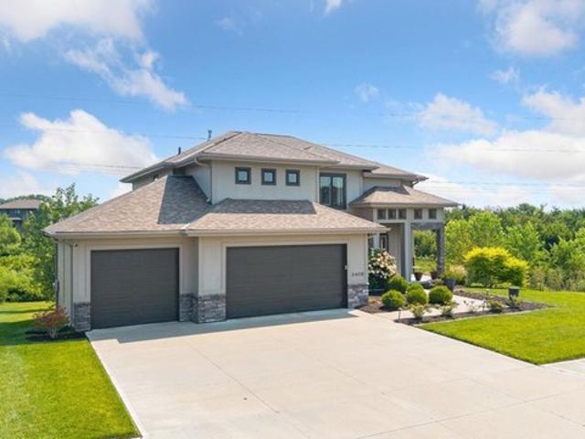 2419 N 187th Ave, Elkhorn, NE 68022