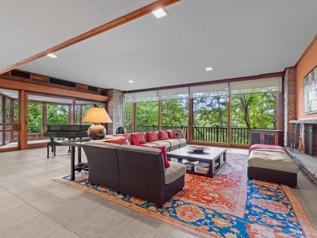 2419 County Road Y