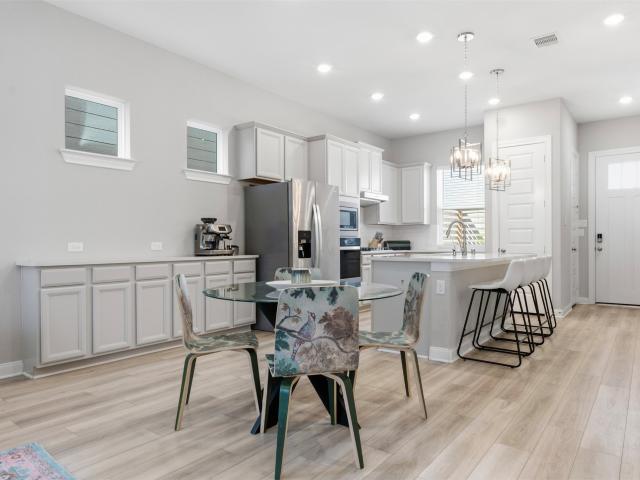 2419 Driftwood Trail