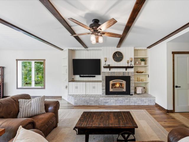 2419 Hidden Valley Lane