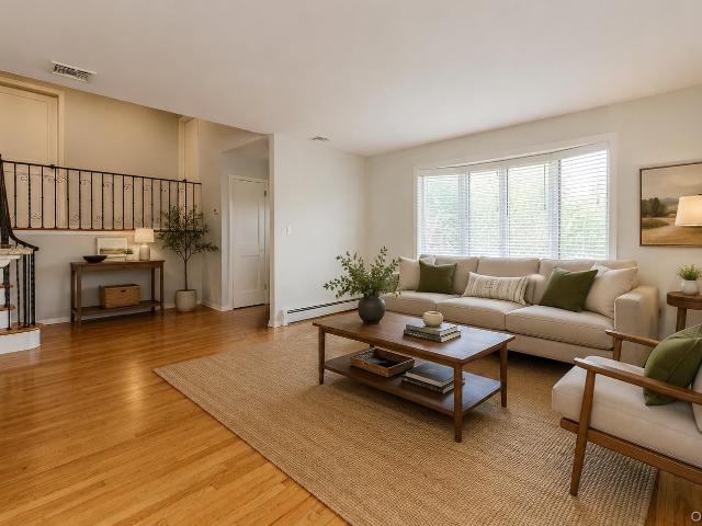 2419 Rockville Centre Parkway