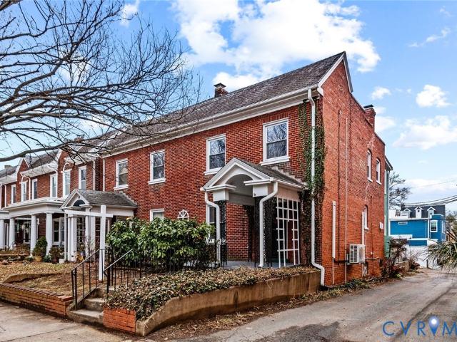 2419 Rosewood Avenue