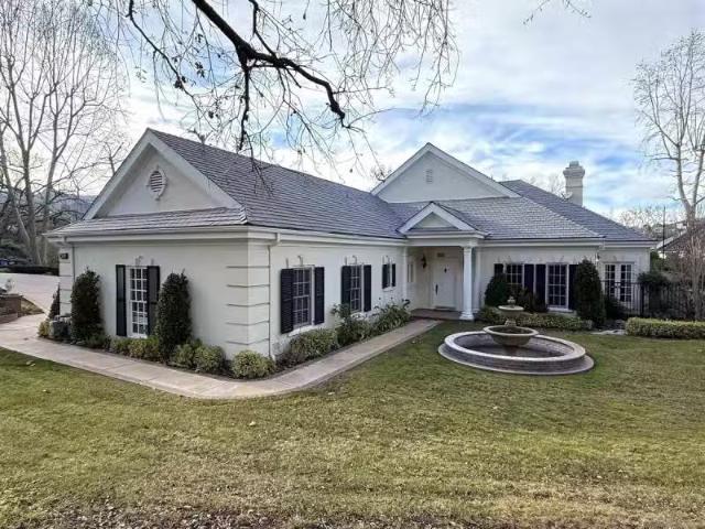 2419 Stafford Rd, Thousand Oaks, CA 91361