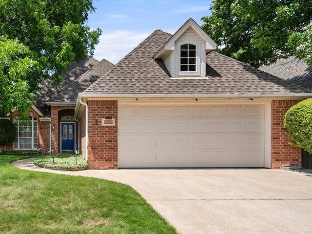 2419 Strait Ln, Arlington, TX 76013