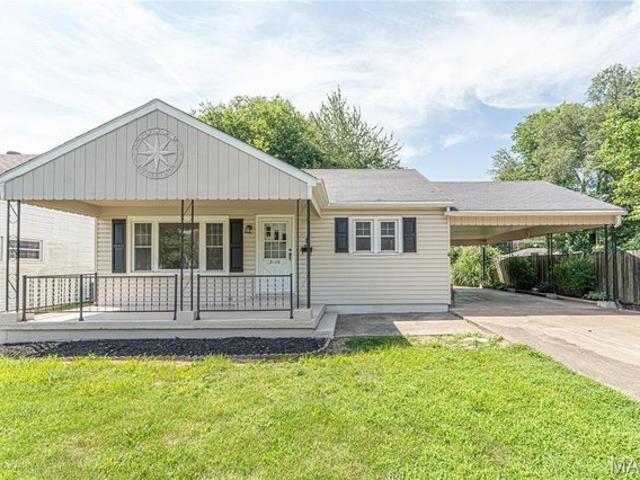 2419 S Carolina St, Louisiana, MO 63353