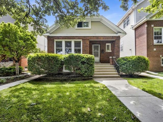 2419 W Berenice Ave, Chicago, IL 60618