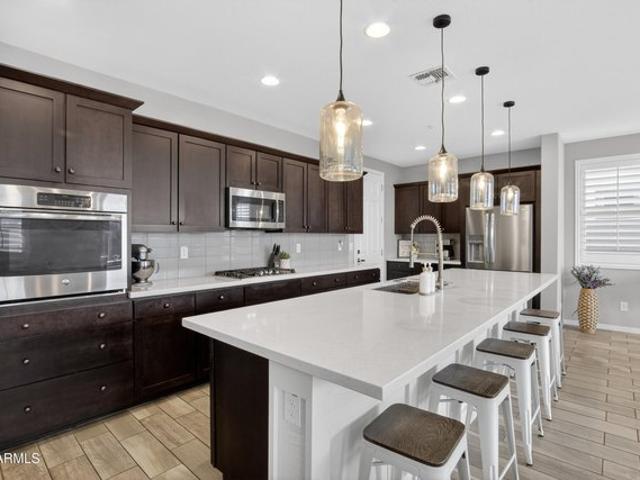2419 W Gloria Ln, Phoenix, AZ 85085
