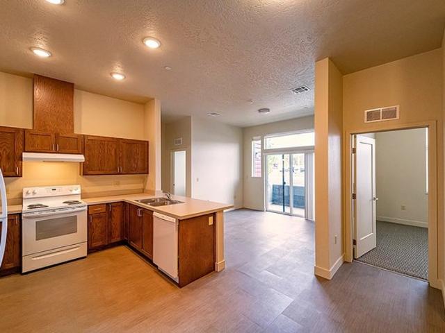 2419 W Fairview Ave, Boise, ID 83702