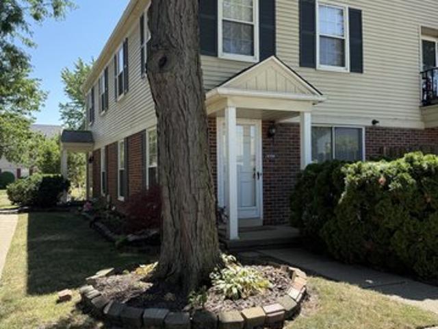 24104 Meadowbridge Dr Unit 36, Macomb County, MI 48035