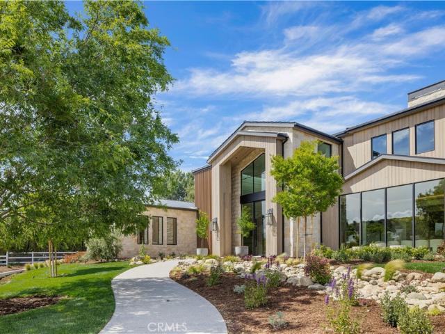24105 Hidden Ridge Rd, Hidden Hills, CA 91302 | MLS #SR26009 | Compass