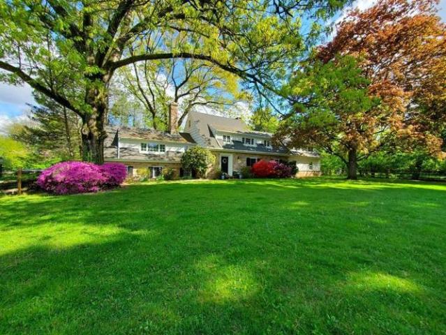 2410 Main St, Bethlehem City, PA 18017