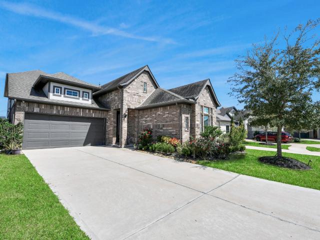 2410 Manor Valley Lane