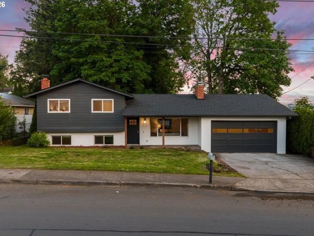 2410 NW 5th St, Gresham, OR 97030