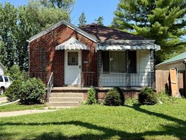 2410 N Clinton St, Saginaw, MI 48602