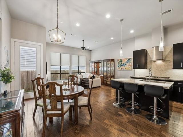 2410 Couch St, Houston, TX 77008