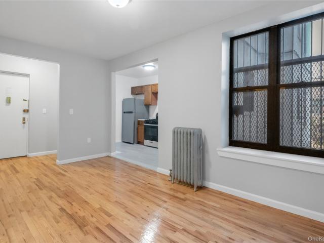 2410 Davidson Avenue, Unit B5