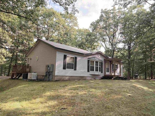 2410 E Beatrice Rd, Harrison, MI 48625