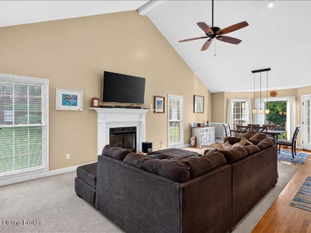 2410 Eastwood Cir