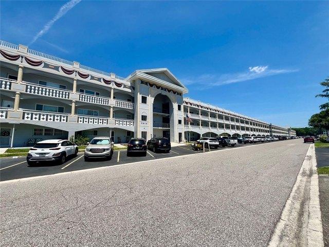 2410 Franciscan Dr Apt 12, Clearwater, FL 33763