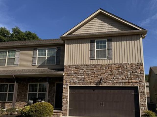 2410 Galesburg Way, Powell, TN 37849