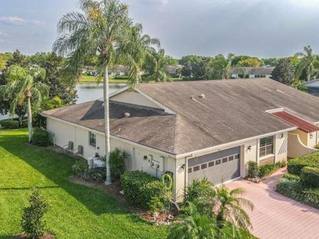 2410 Lancaster Dr, Sun City Center, FL 33573