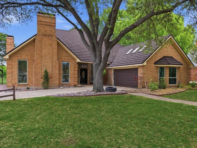 2410 Lone Oak Trail, Garland, TX 75044 | MLS #21166 | Compass