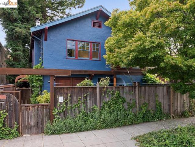 2410 Roosevelt Ave, Berkeley, CA 94703