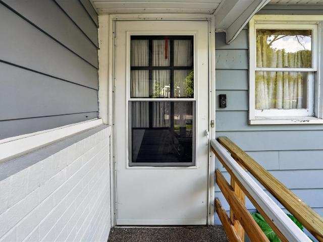 2410 Rossiter Place