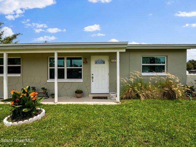 2410 Saint Swithin Ln, Melbourne, FL 32935