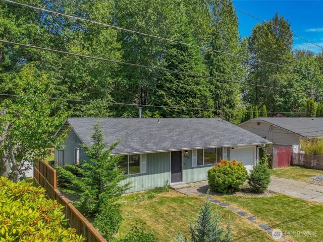 2410 Westlake Drive SE
