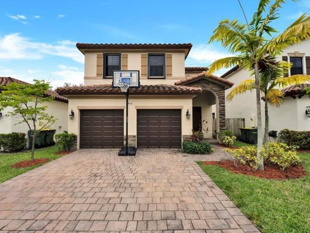 2410 1st St NE, Homestead, FL 33033