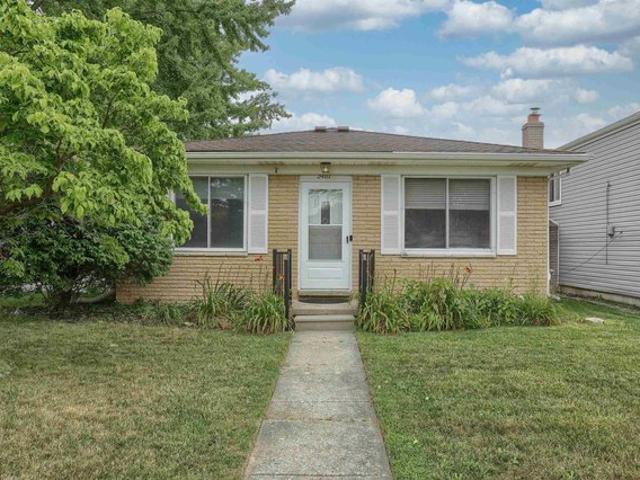 24111 Cottrell St, Clinton Township, MI 48035
