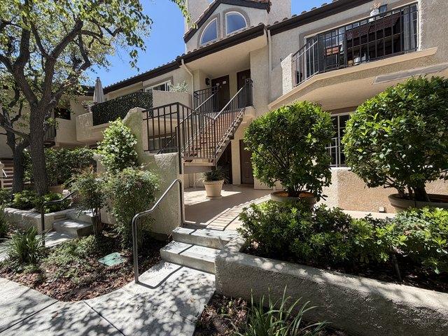 24111 Del Monte Dr Unit 3, Santa Clarita, CA 91355