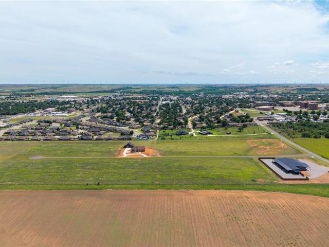 241127 E 1016 Rd, Weatherford, OK 73096