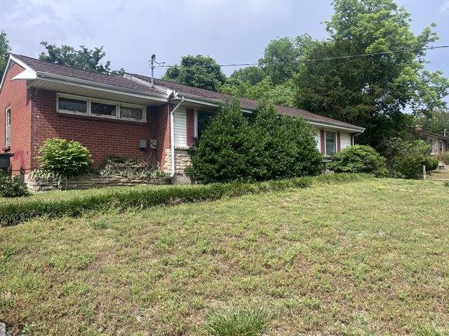 2411 McGinnis Dr, Nashville, TN 37216
