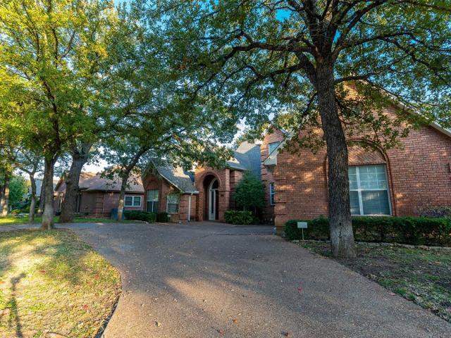2411 Cross Timbers Trail