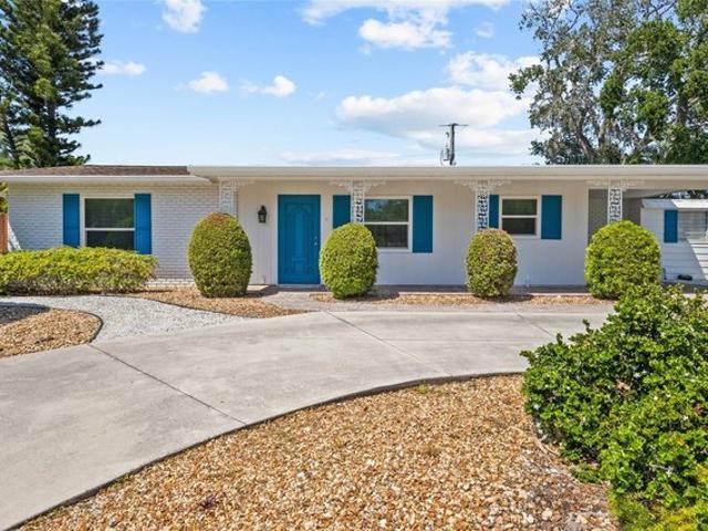 2411 Gulf Gate Dr, Sarasota, FL 34231