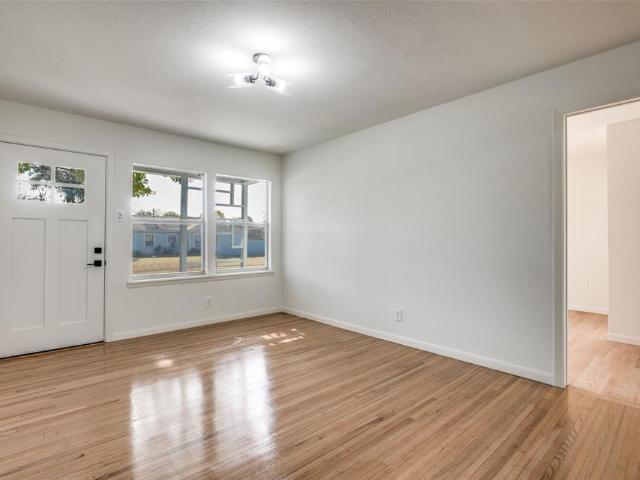 2411 Glengariff Drive