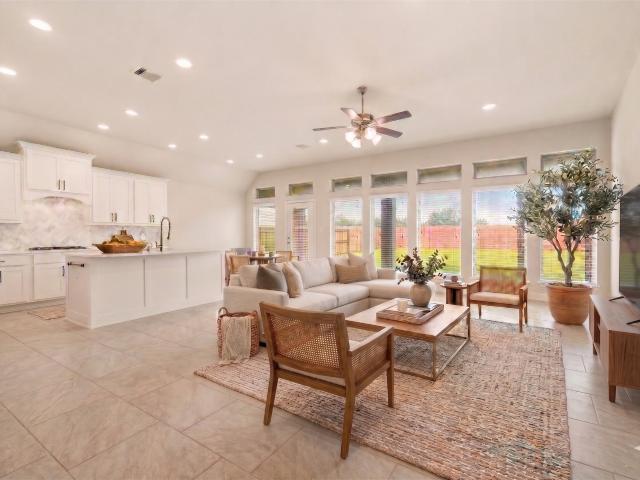 2411 Jasper Point