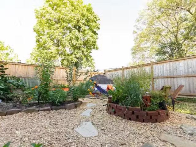 2411 Kenton Street, Cincinnati, OH 45206