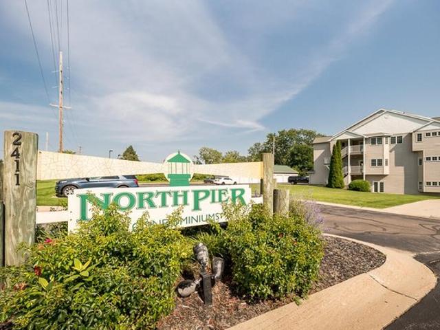 2411 Lake Ave, Muskegon, MI 49445