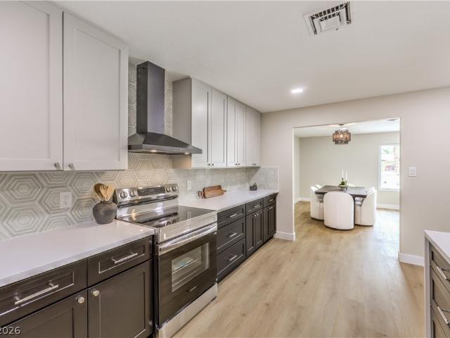 2411 Laurie Drive
