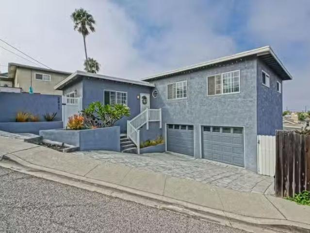 2411 Ripley Ave, Redondo Beach, CA 90278