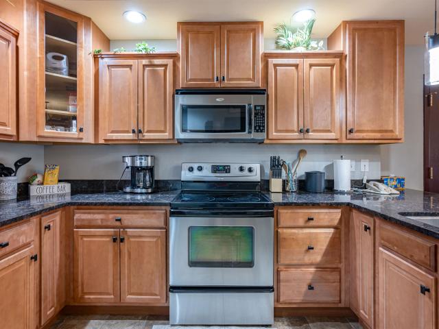 2411 RIVER Road