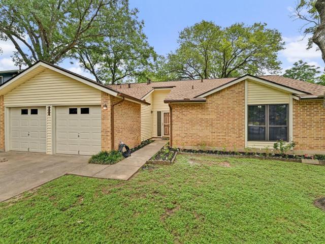 2411 Roehampton Dr